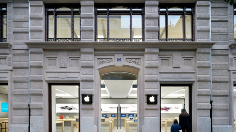 Évacuation d'un deuxième Apple Store à cause de l'explosion d'une batterie