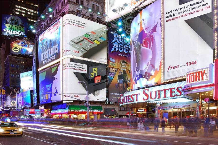 Découvrez les photos du concours Free « Street Publicity» et votez pour ...