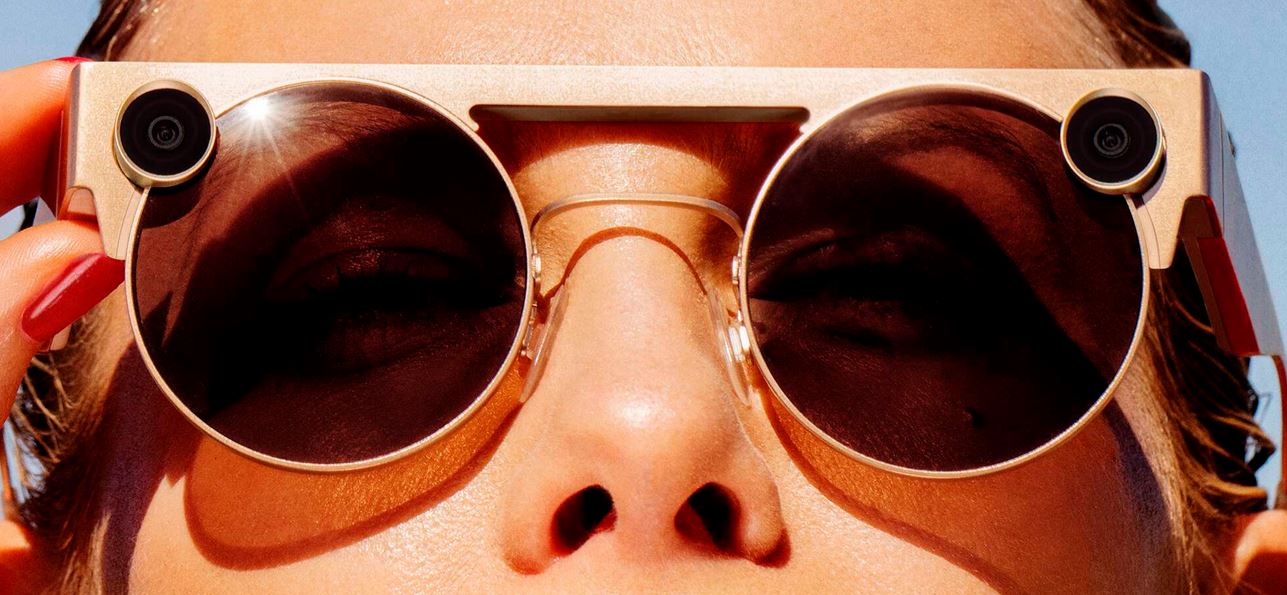 Snapchat continue avec ses lunettes connectées en présentant une ...